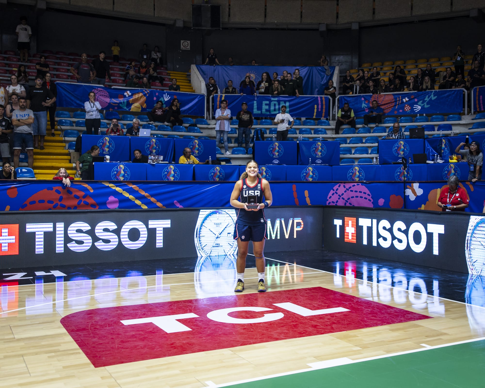 USA star Jerzy Robinson takes TISSOT MVP award - FIBA U17 Women's ...