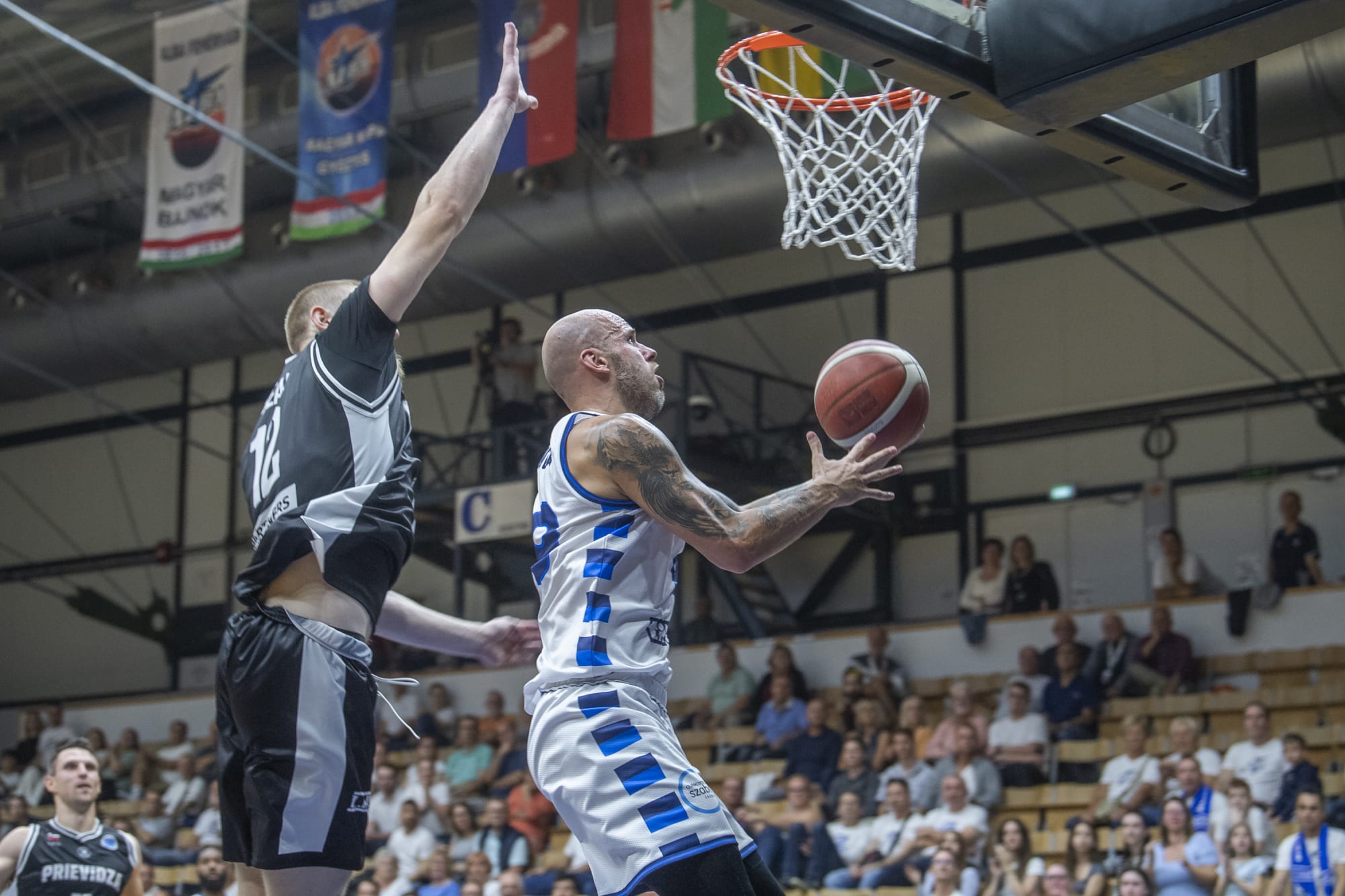 Alba complete big comeback; Sporting advance as final spots taken from ...