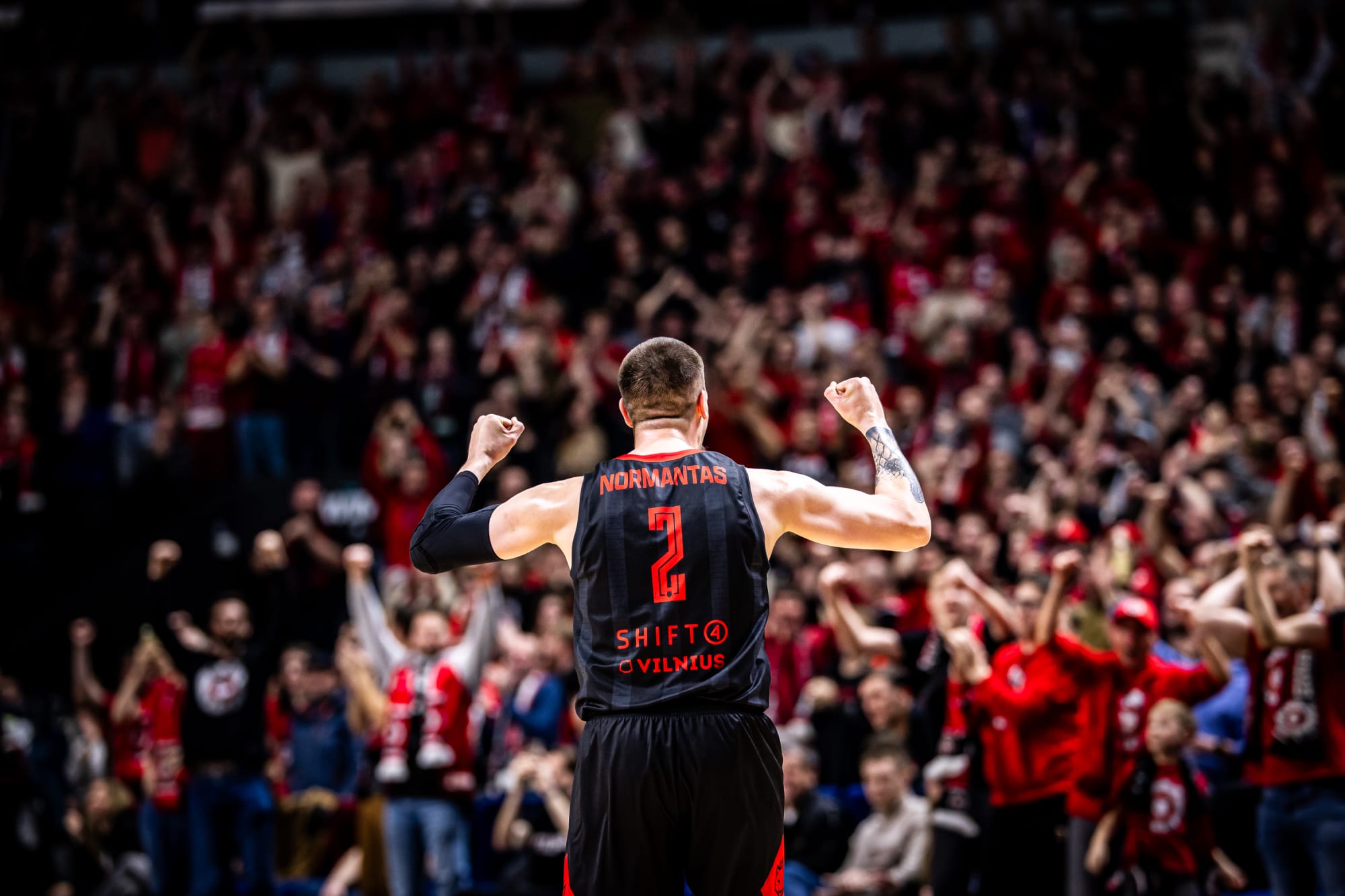 Packed stands carry Rytas from -10 to +20; Hale storm in Athens | FIBA ...