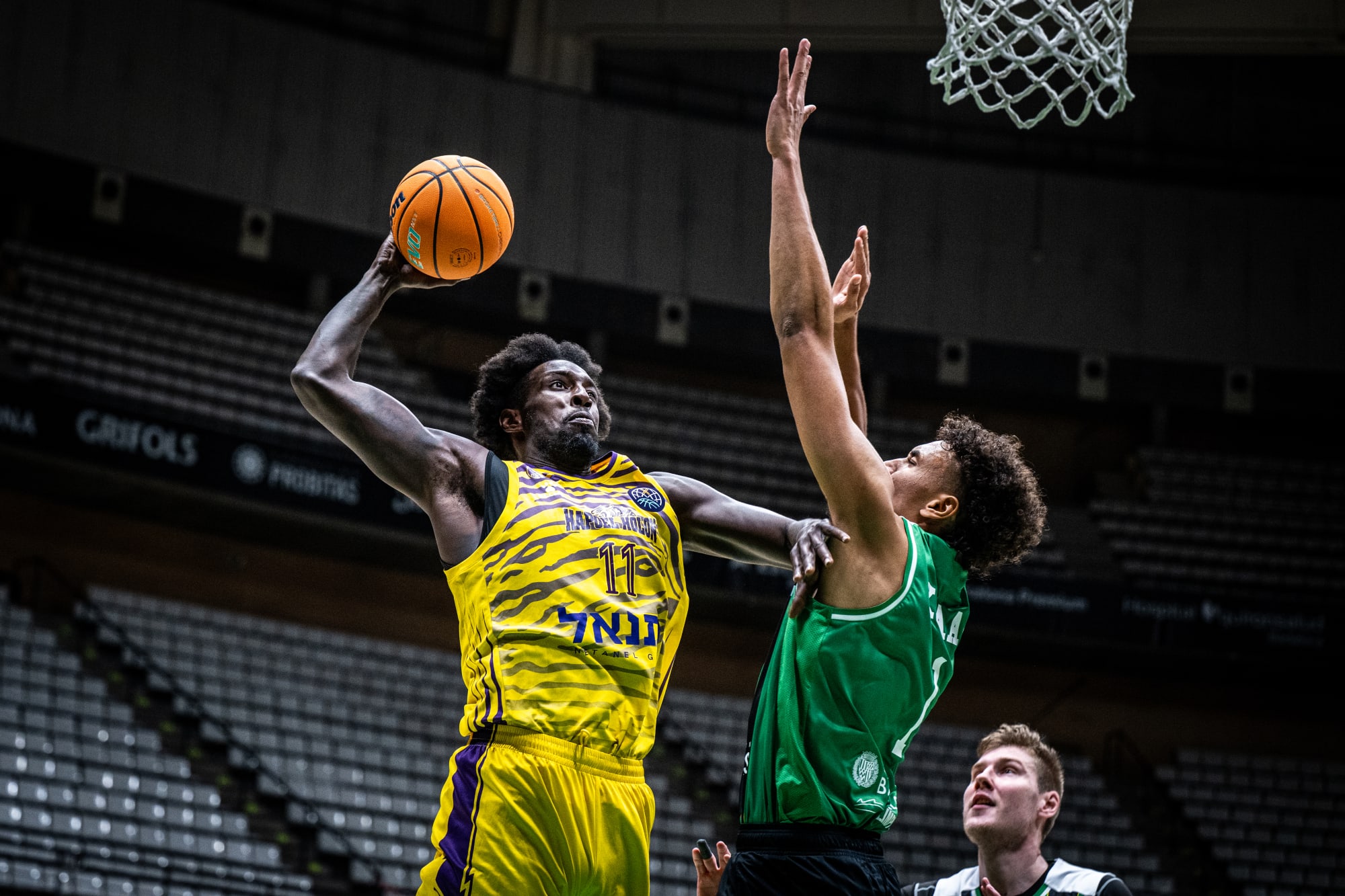 Watch now: Craziest finish of Season X - Basketball Champions League ...