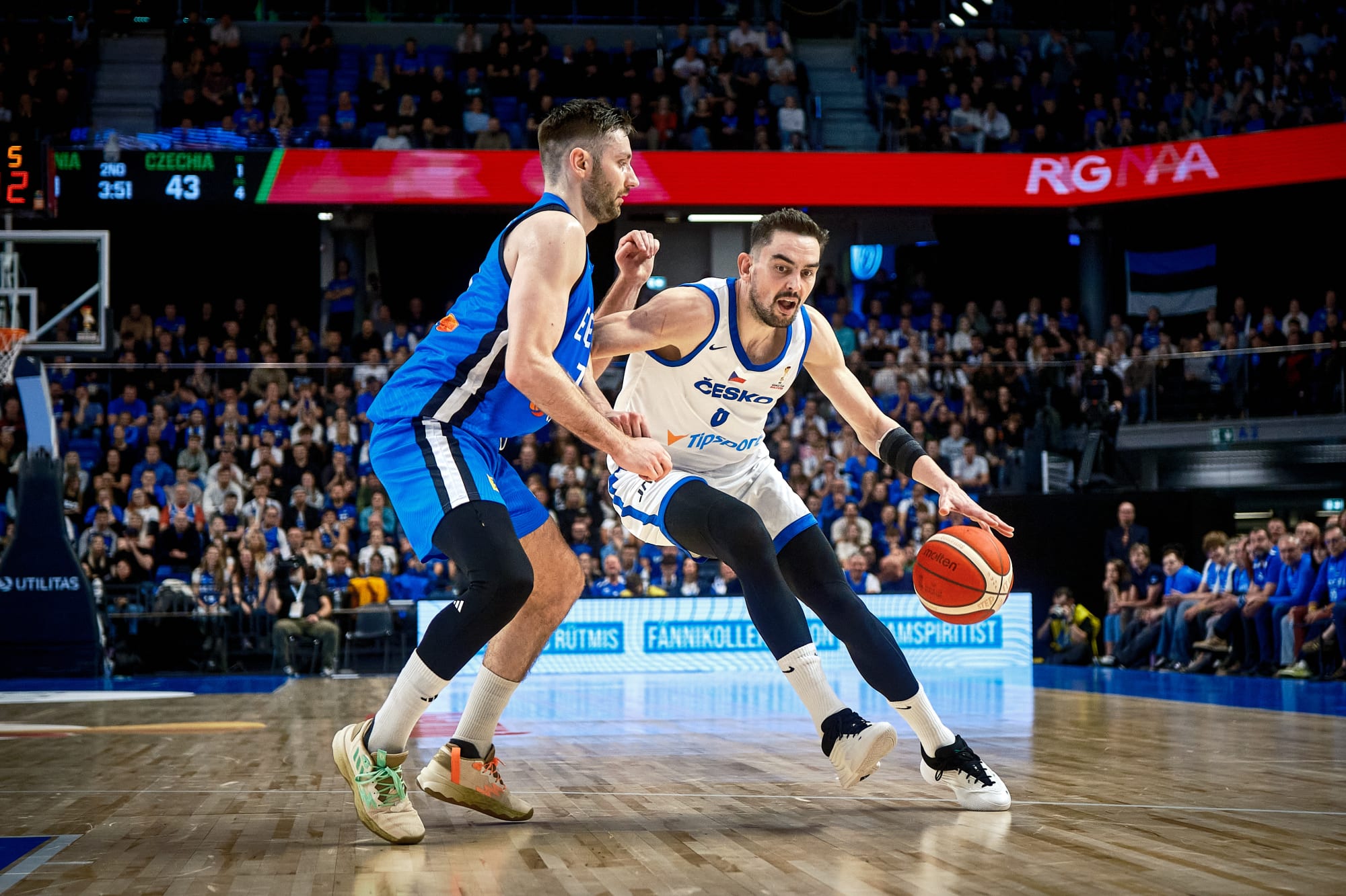 Satoransky sets new World Cup Qualifiers assist record | FIBA Basketball