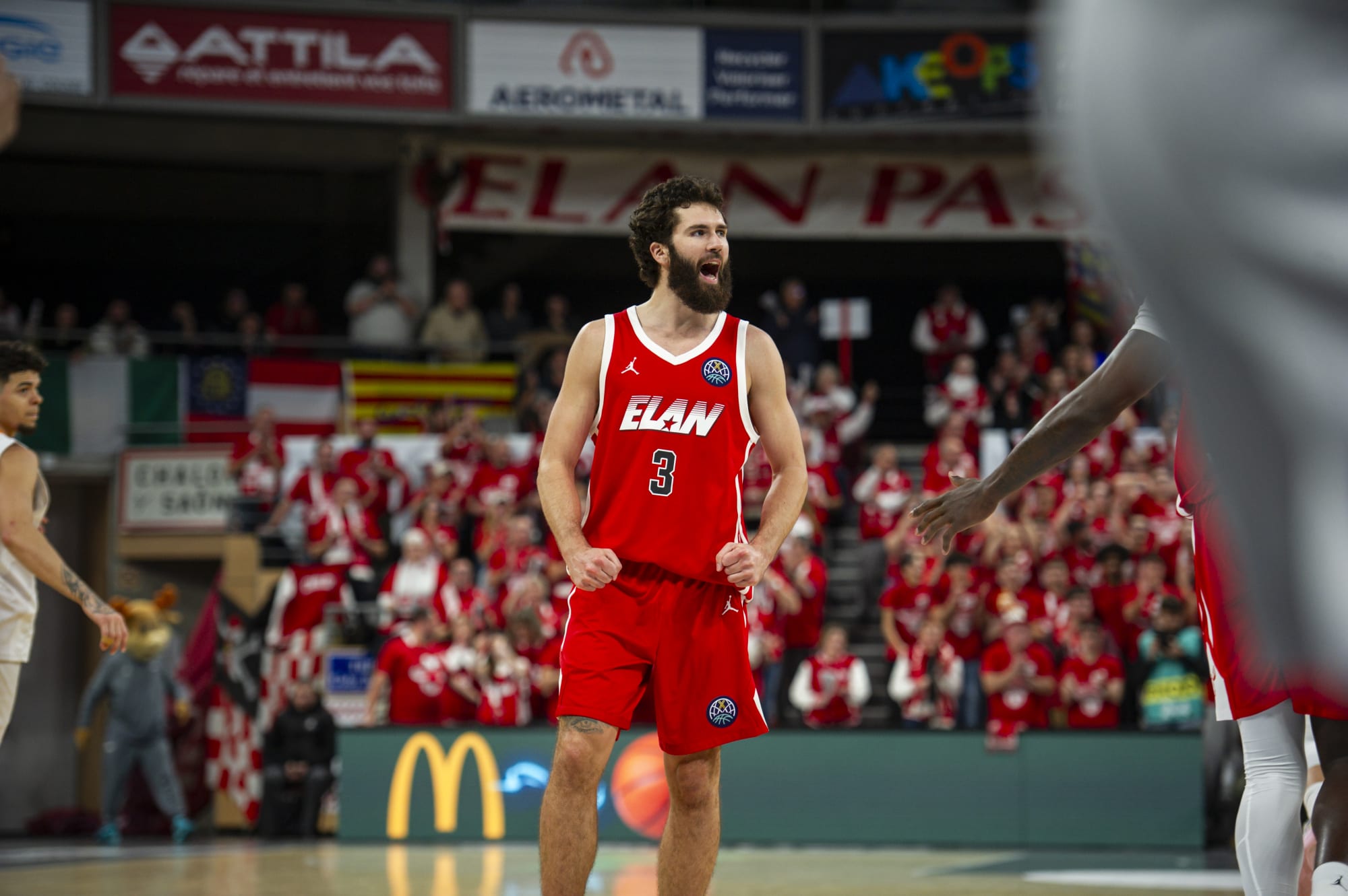 Chalon, Tofas setting new marks at home; Holon to Round of 16 | FIBA ...